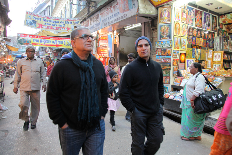 Decoding Deepak (2012) | ČSFD.cz