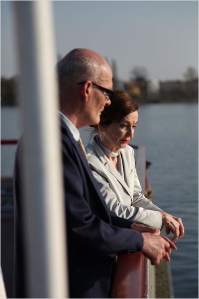 Transfer (2010) | ČSFD.cz