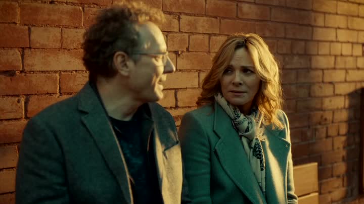 Sensitive Skin (2014) | ČSFD.cz