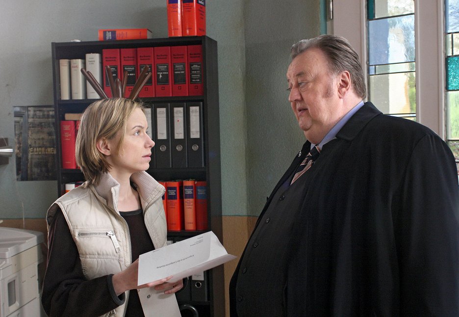 Tlusťoch - Falešné stopy (S02E13) (2007) | ČSFD.cz