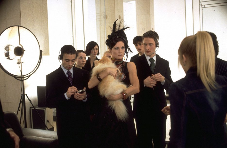 Terra C. MacLeod | ČSFD.cz