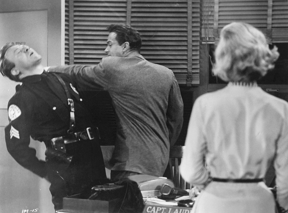 Indestructible Man (1956) | ČSFD.cz