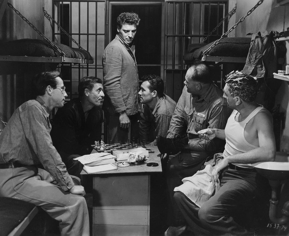 Whit Bissell | ČSFD.cz