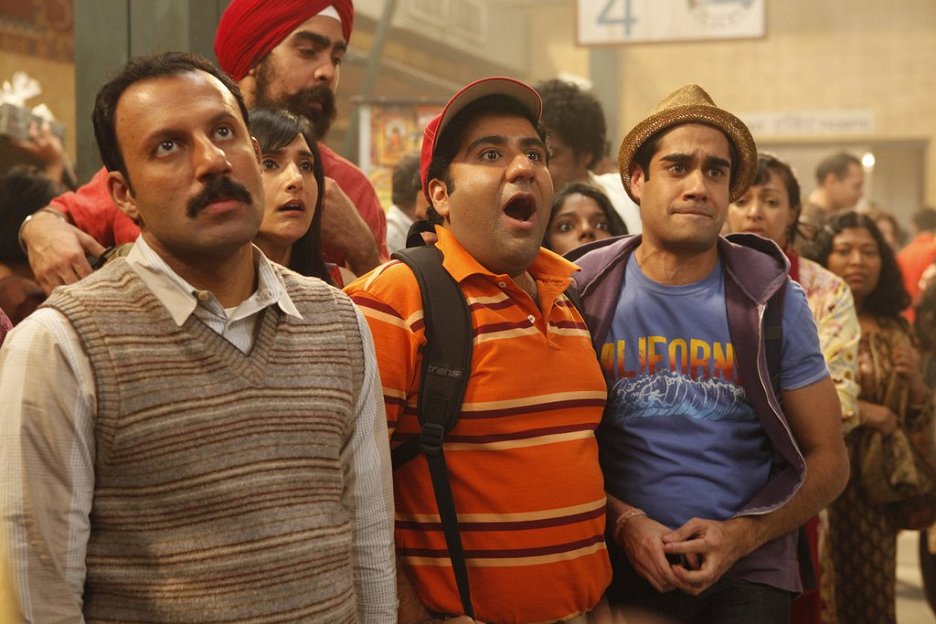 Haló, tady Indie - Training Day (E13) (2011) | ČSFD.cz