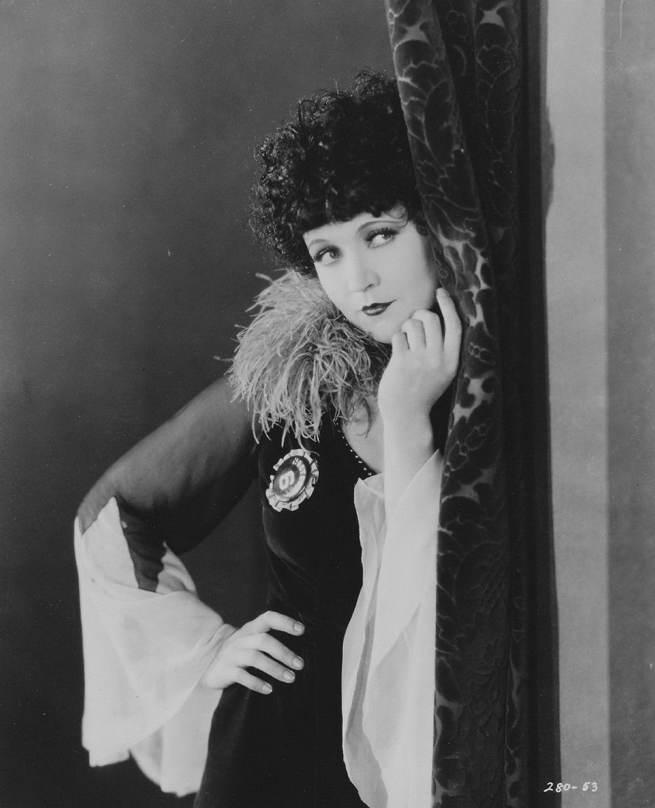 Man Bait (1927) | ČSFD.cz