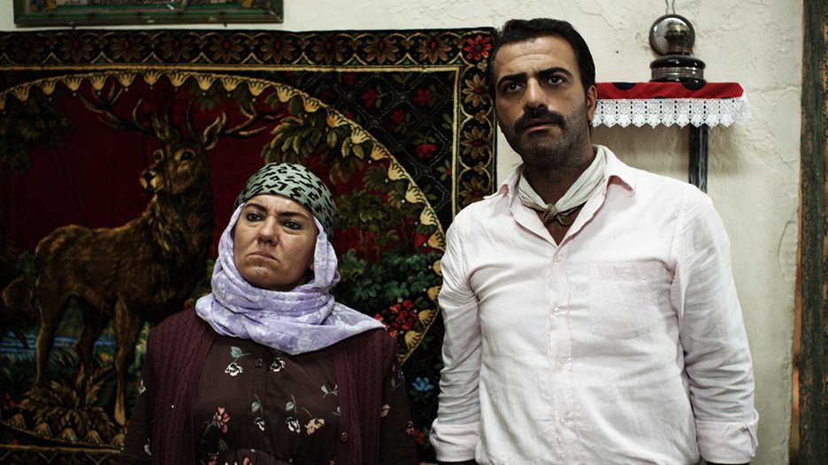 Ay Lav Yu (2010) | ČSFD.cz