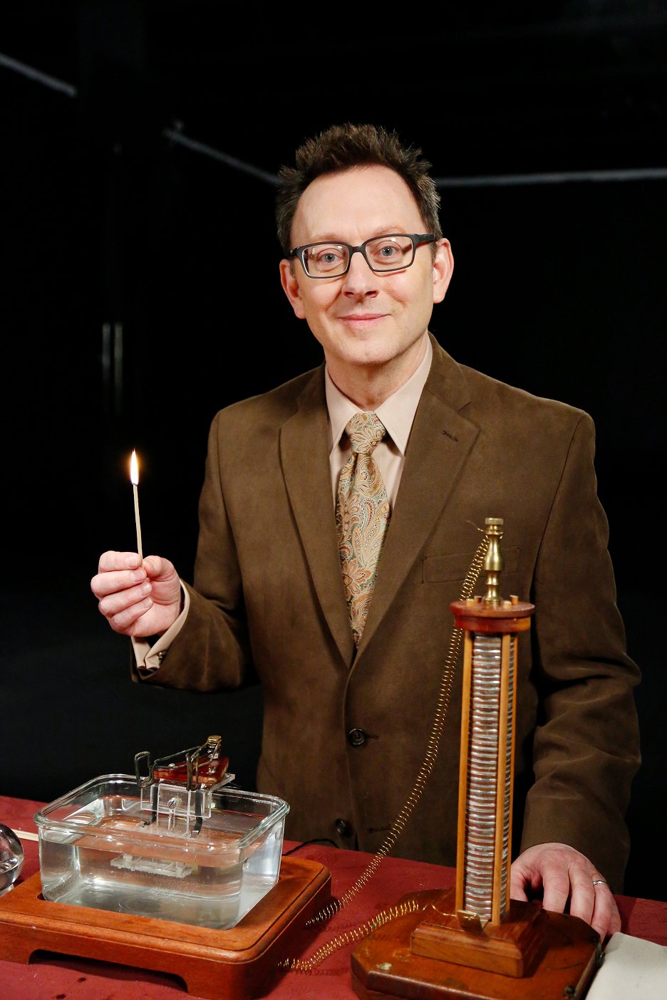 The Mystery of Matter: Search for the Elements (2015) | ČSFD.cz