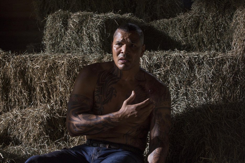 Banshee - Před mrtvými se neschováš (S03E07) (2015) | ČSFD.cz