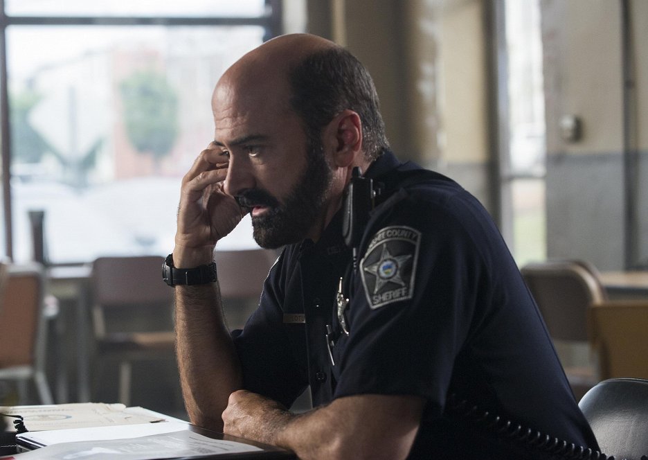 Banshee - Před mrtvými se neschováš (S03E07) (2015) | ČSFD.cz