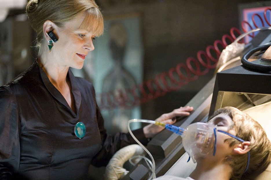 Samantha Bond | Biografie | ČSFD.cz