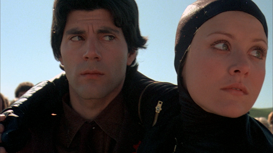 Simone Griffeth | Galerie - Z filmu | ČSFD.cz