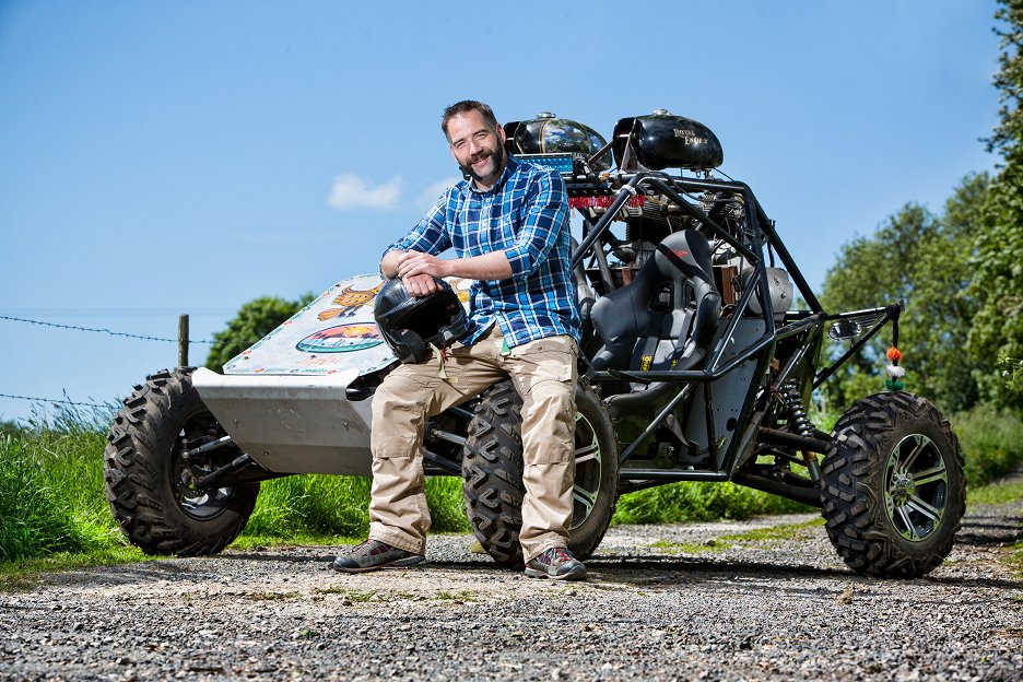 Znalec motorů Jimmy de Ville (2015) | ČSFD.cz