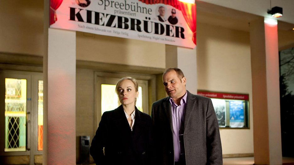 Kriminálka Berlín - Bretter, die die Welt bedeuten (S02E14) (2014 ...