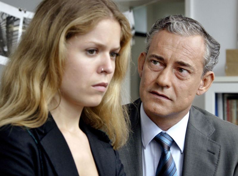 Police Call 110 - Tod in der Bank (S36E03) (2007) | ČSFD.sk