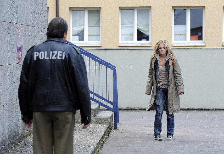 München 7 - Die Wüstenblume (S03E06) (2012) | ČSFD.cz