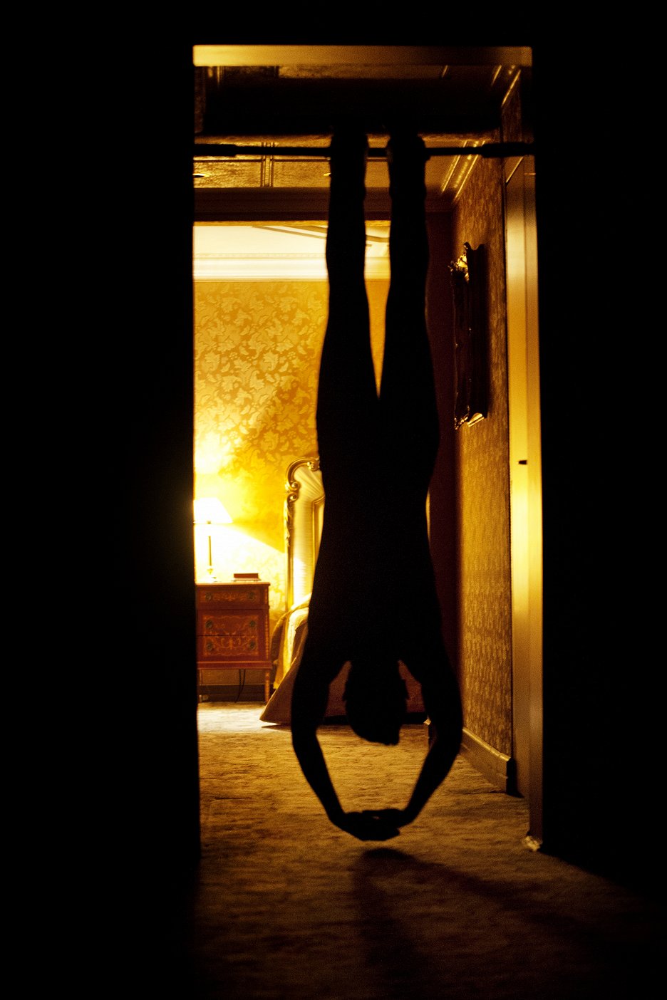 Gomora - Ora facciamo i Conte (S01E10) (2014) | Recenzie - Požívateľské ...