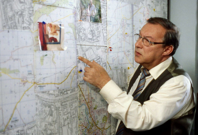 Police Call 110 - Ein Bild von einem Mörder (S33E10) (2004) | ČSFD.sk