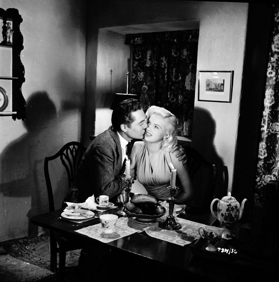 Miss Tulip Stays the Night (1955) | ČSFD.cz