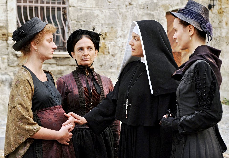 Emily Behr | Galerie - Z filmu | ČSFD.cz