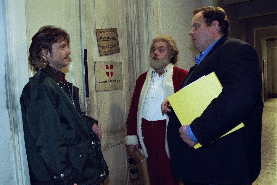 MA 2412 - Der Akt (S01E01) (1998) | ČSFD.cz