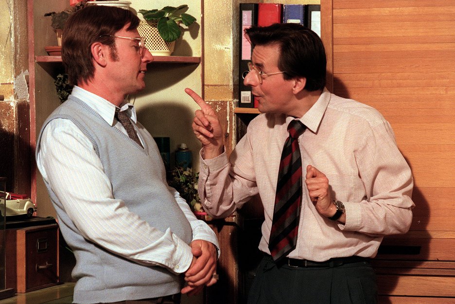 MA 2412 - Der Neue (S03E06) (2001) | ČSFD.cz