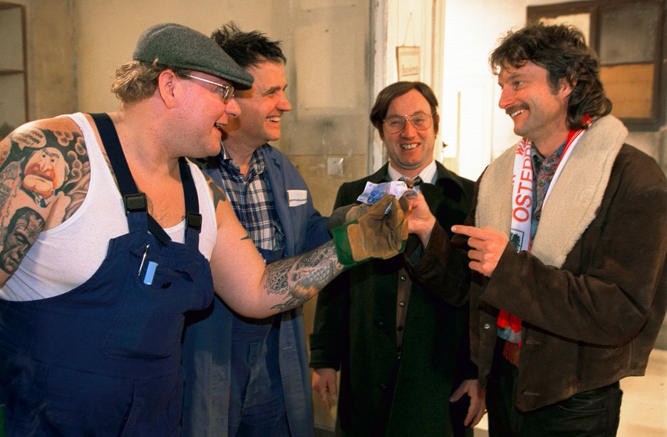 MA 2412 - Das Ende (S04E08) (2002) | ČSFD.cz