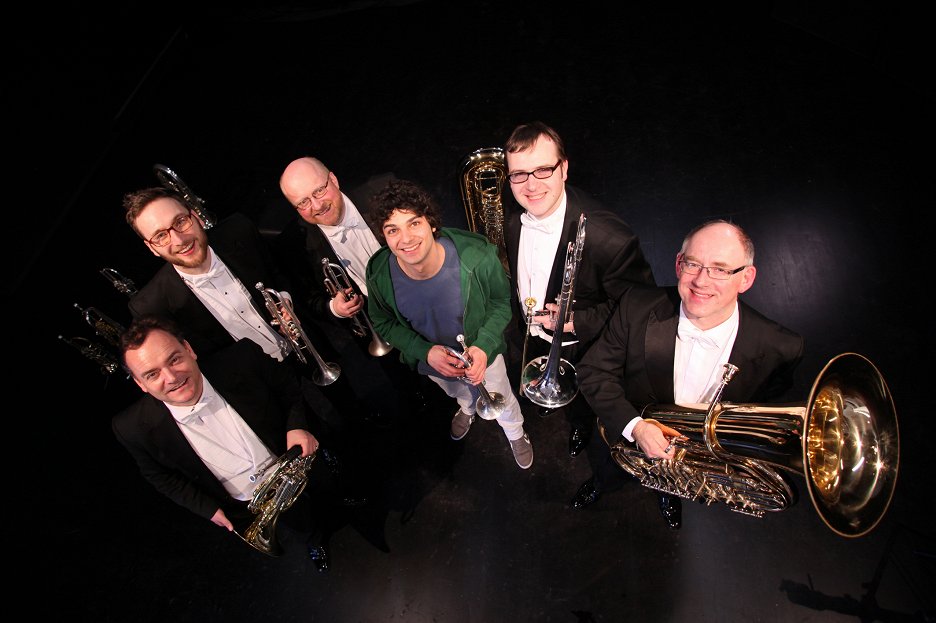 Checker Can (2011) | ČSFD.cz