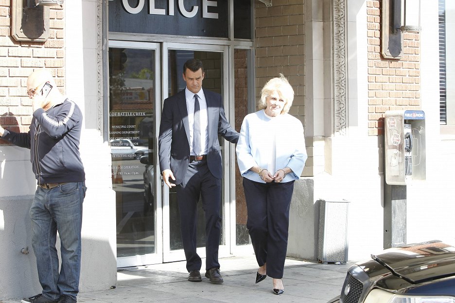 Policie Battle Creek - Mama's Boy (E07) (2015) | ČSFD.cz