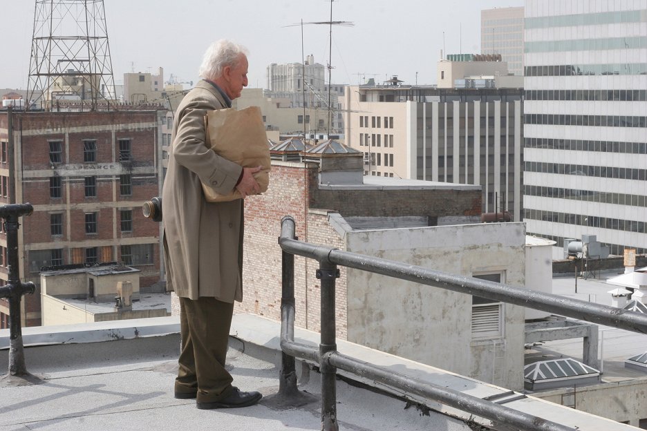 Beze stopy - Jako v zrcadle (S03E22) (2005) | ČSFD.cz