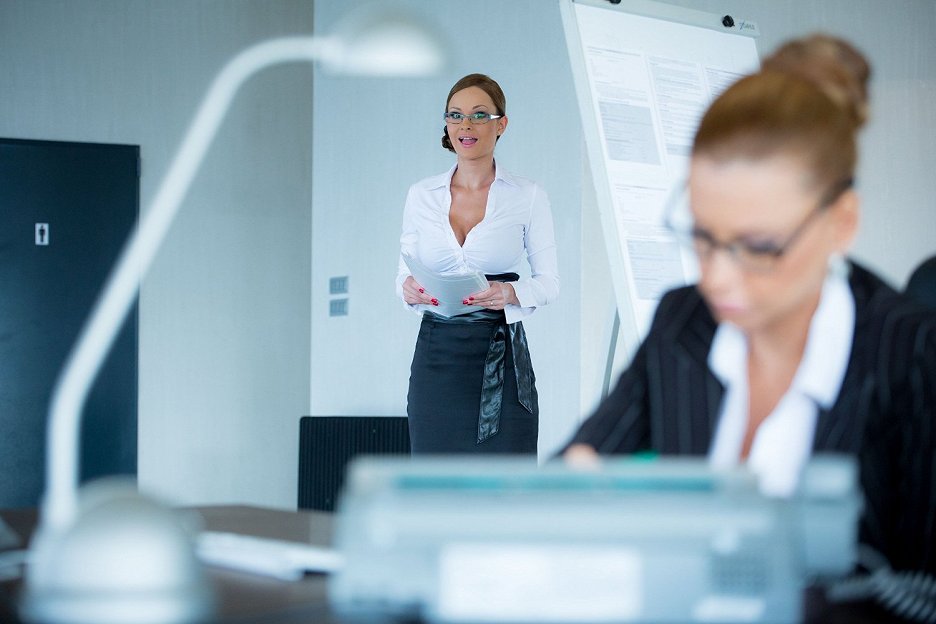 Secrétaire de Direction (2014) | ČSFD.cz