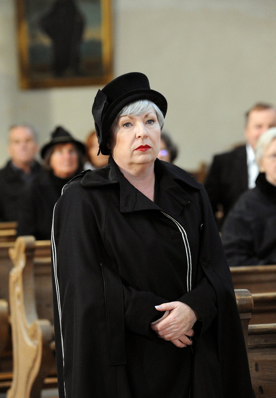 Pfarrer Braun - Altes Geld, junges Blut (E20) (2012) | ČSFD.cz