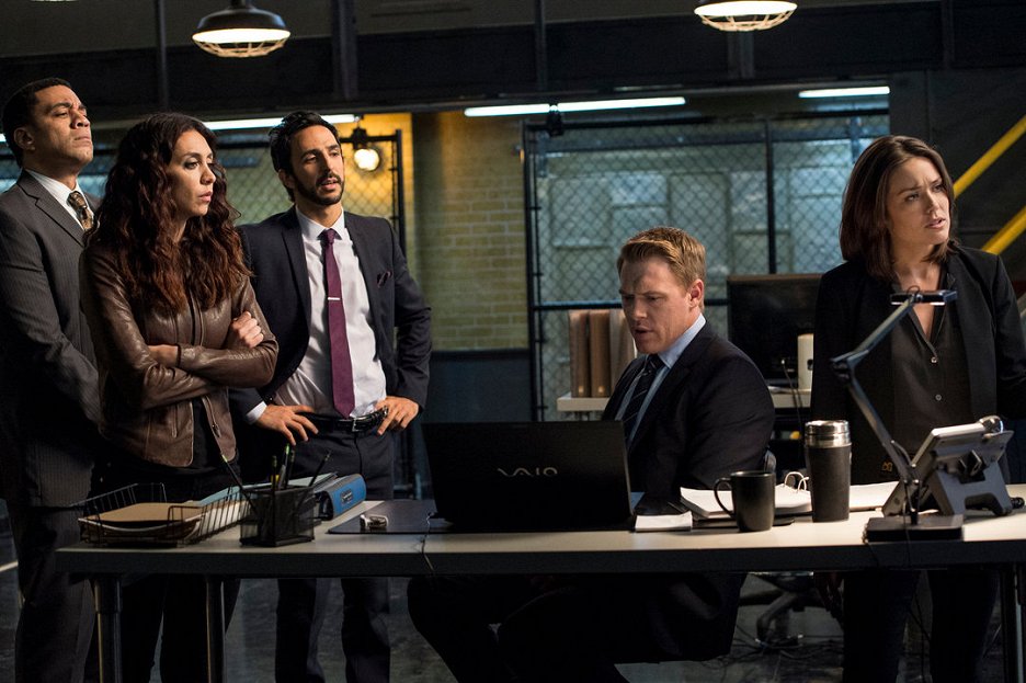The Blacklist - Dr. Linus Creel (N°82) (S02E04) (2014) | ČSFD.cz
