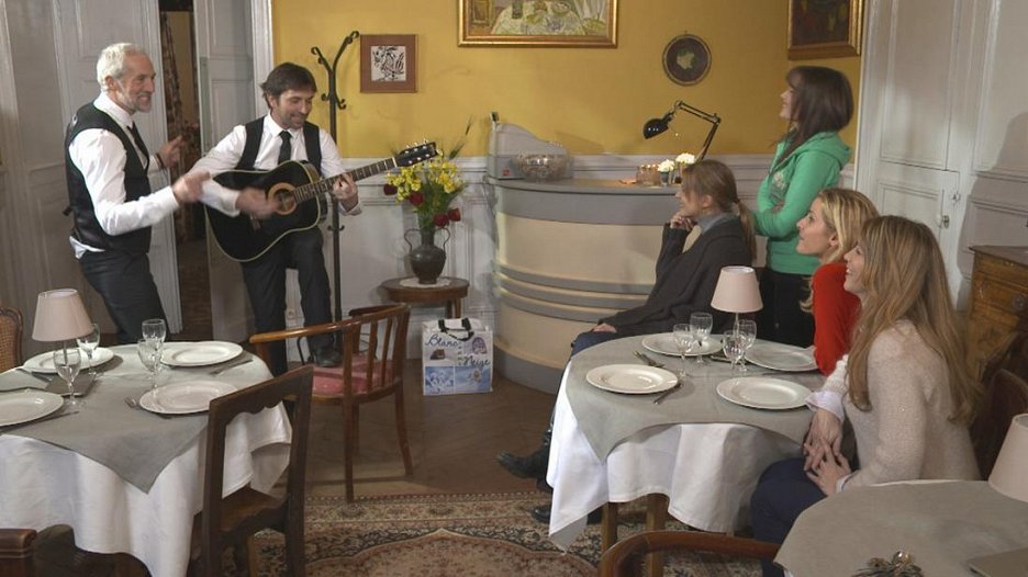 Les Mystères de l'amour - Explications (S06E02) (2014) | ČSFD.cz