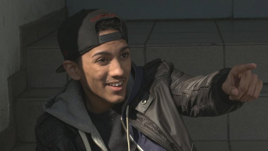 Les Mystères de l'amour - Tel est pris... (S09E08) (2015) | ČSFD.cz