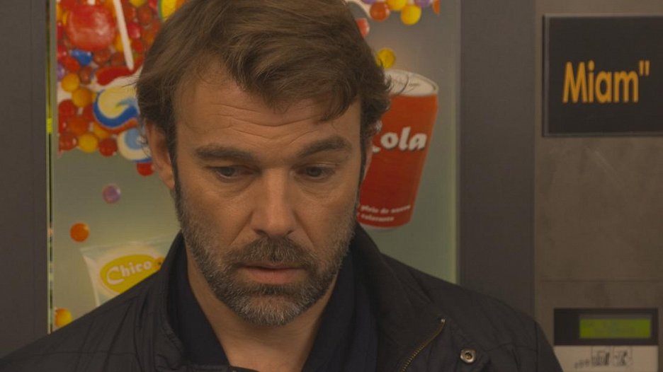 Les Mystères de l'amour - Serial lover (S11E10) (2015) | ČSFD.cz