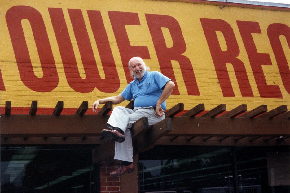 All Things Must Pass: The Rise and Fall of Tower Records (2015) | ČSFD.cz