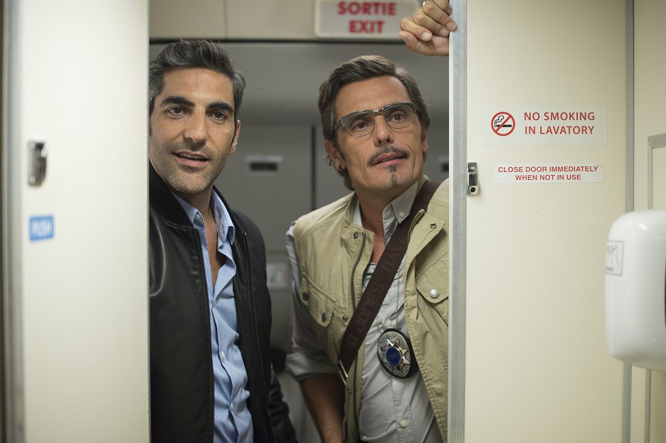 Nútené pristátie (2016) | Galéria - Z filmu | ČSFD.sk