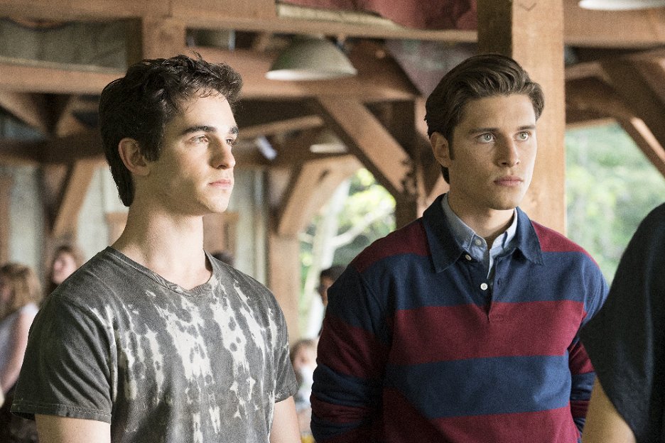 Dead of Summer - Barney Rubble Eyes (E02) (2016) | ČSFD.cz