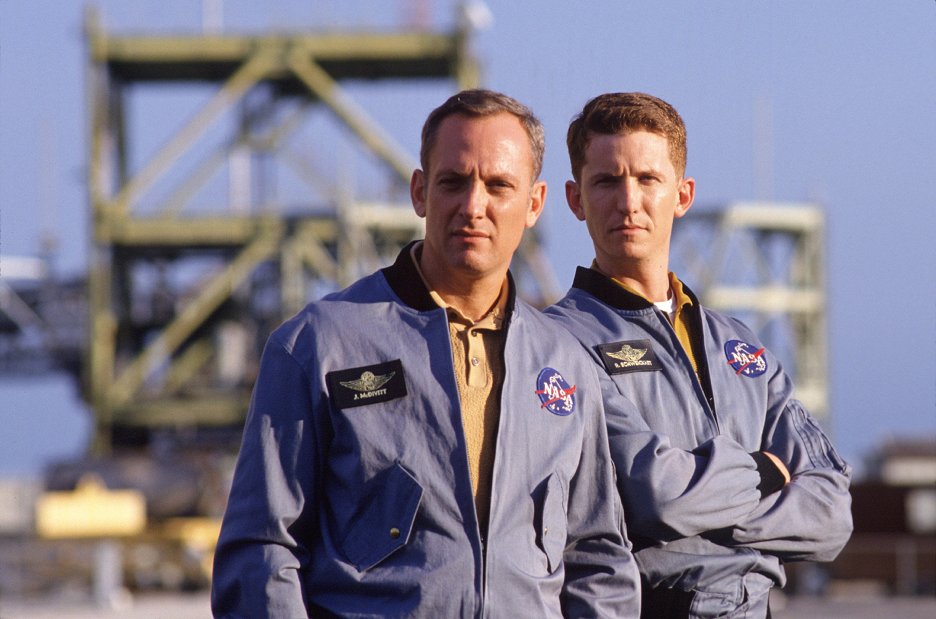 Ze Země na Měsíc - Pavouk (E05) (1998) | ČSFD.cz