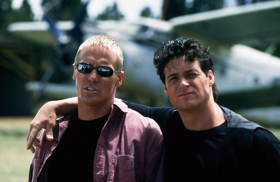 Bryan Genesse | ČSFD.cz