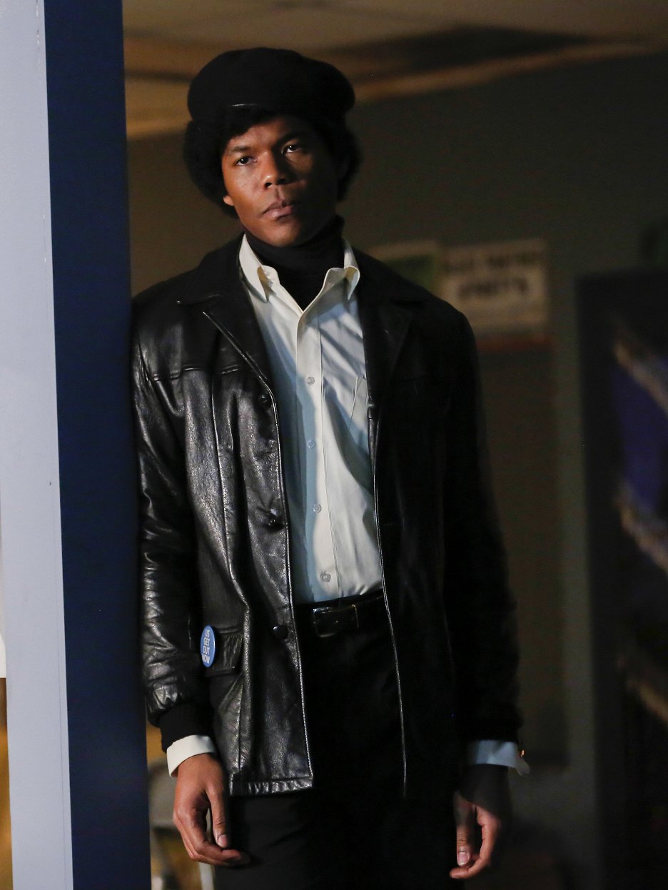 Aquarius - Piggies (S02E07) (2016) | ČSFD.cz