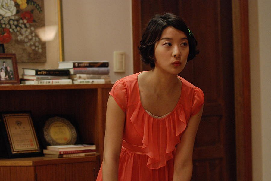 Kim Jong-uk chatgi (2010) | ČSFD.cz