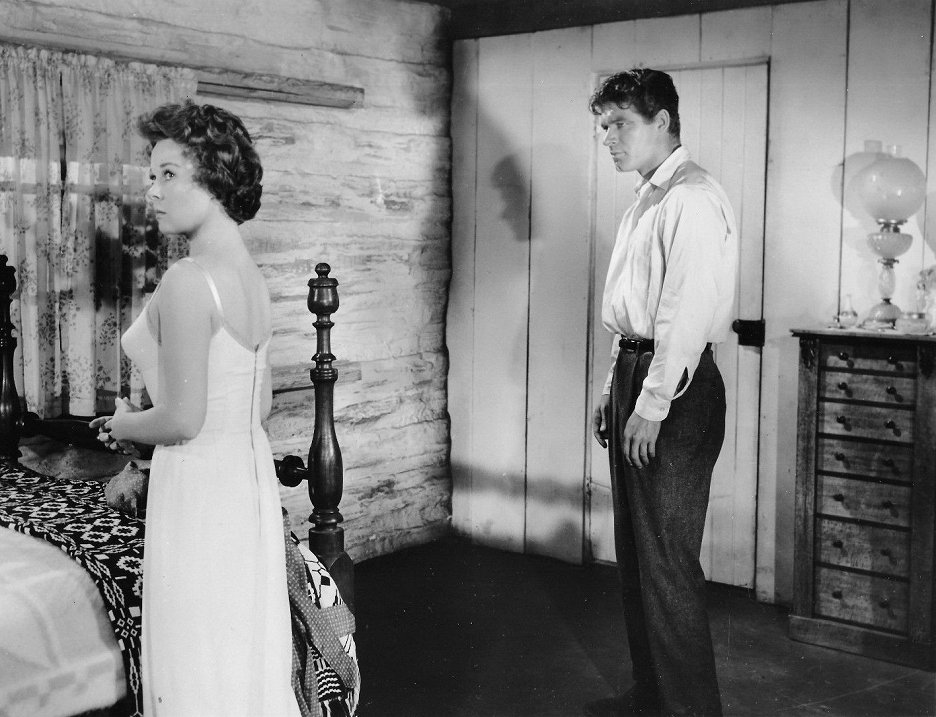 Woman Obsessed (1959) | ČSFD.cz