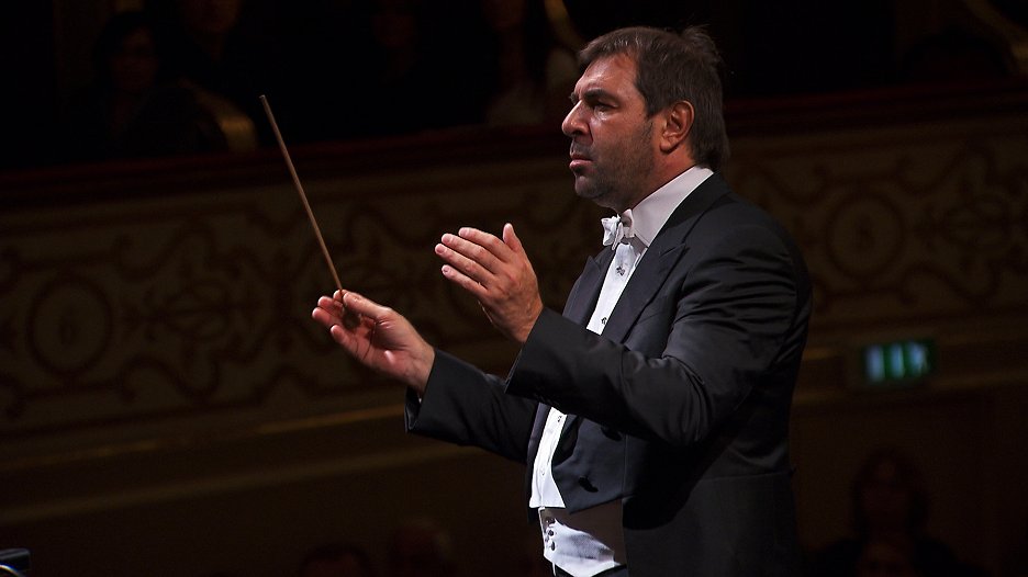 Daniele Gatti dirige Verdi à Parme (2014) | ČSFD.cz