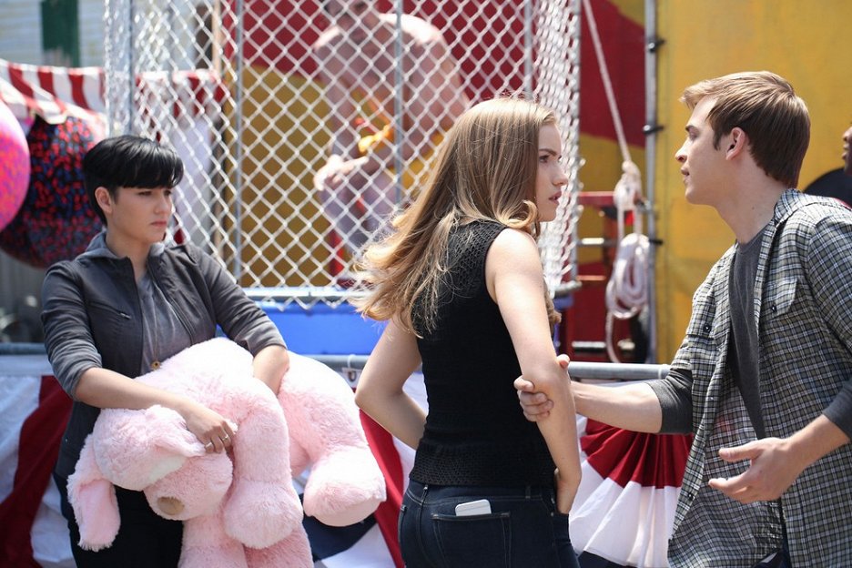 Scream - Village of the Damned (S02E08) (2016) | ČSFD.cz