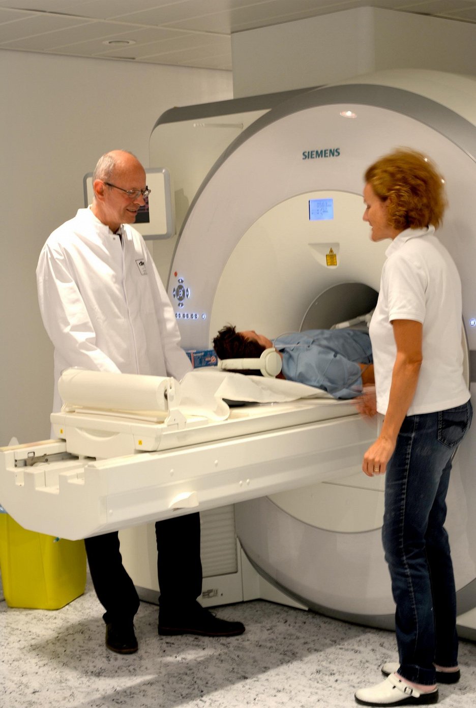 Hoffnung gegen Krebs - Das Deutsche Krebsforschungszentrum (2014) | ČSFD.cz