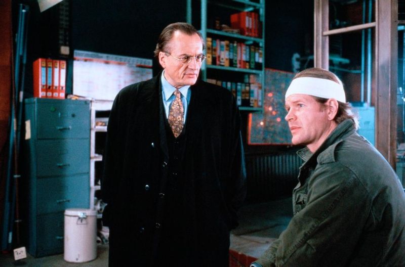 Ulice Berlína - Wiener Glut (S01E05) (1996) | ČSFD.cz