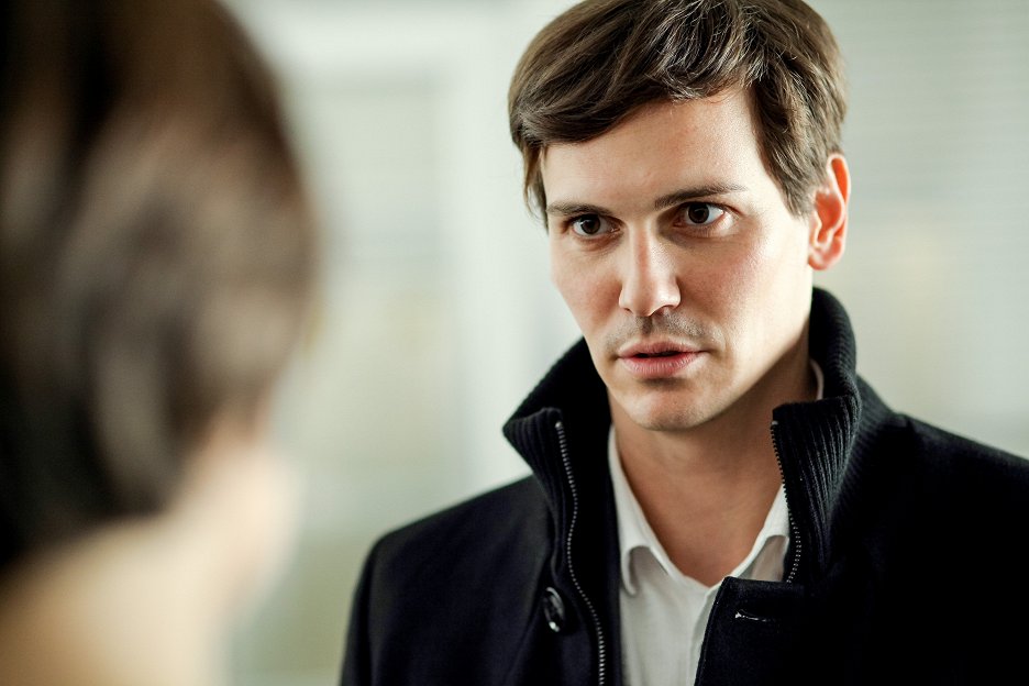 Janus - Episode 2 (E02) (2013) | ČSFD.cz