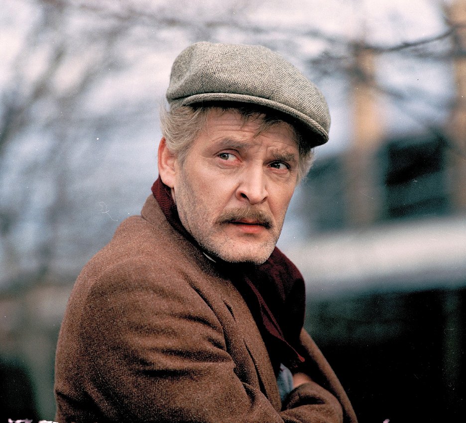 Třicet případů majora Zemana - Rubínové kříže (S01E04) (1975 ...