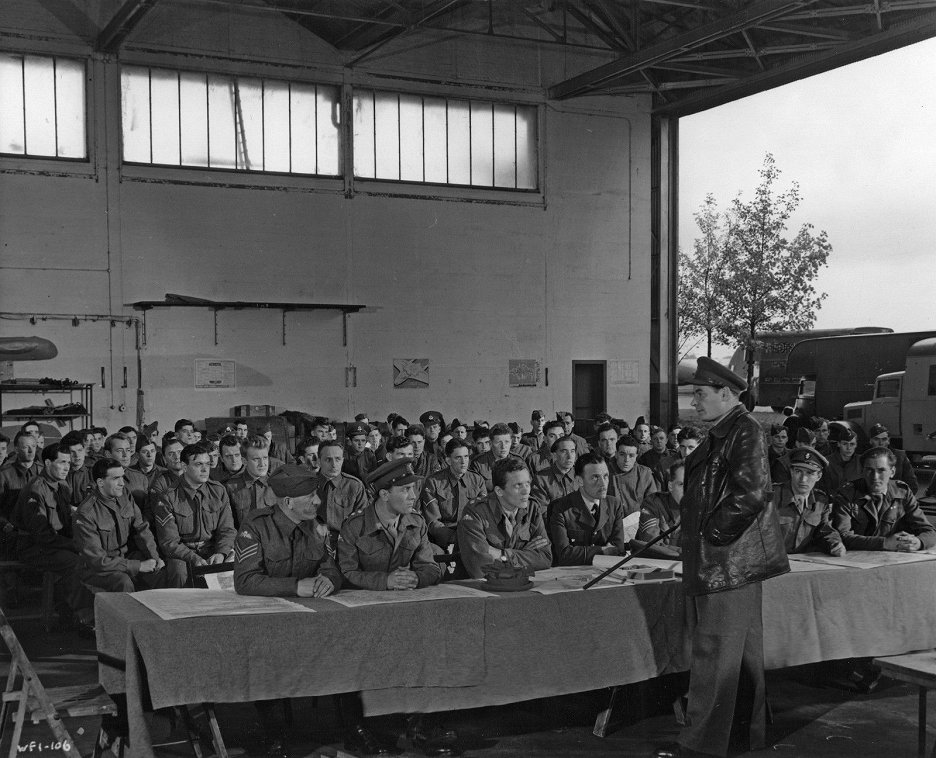 The Red Beret (1953) | Érdekességek - Érdekességek | ČSFD.cz